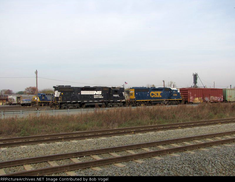 NS 5223 and CSX 4406